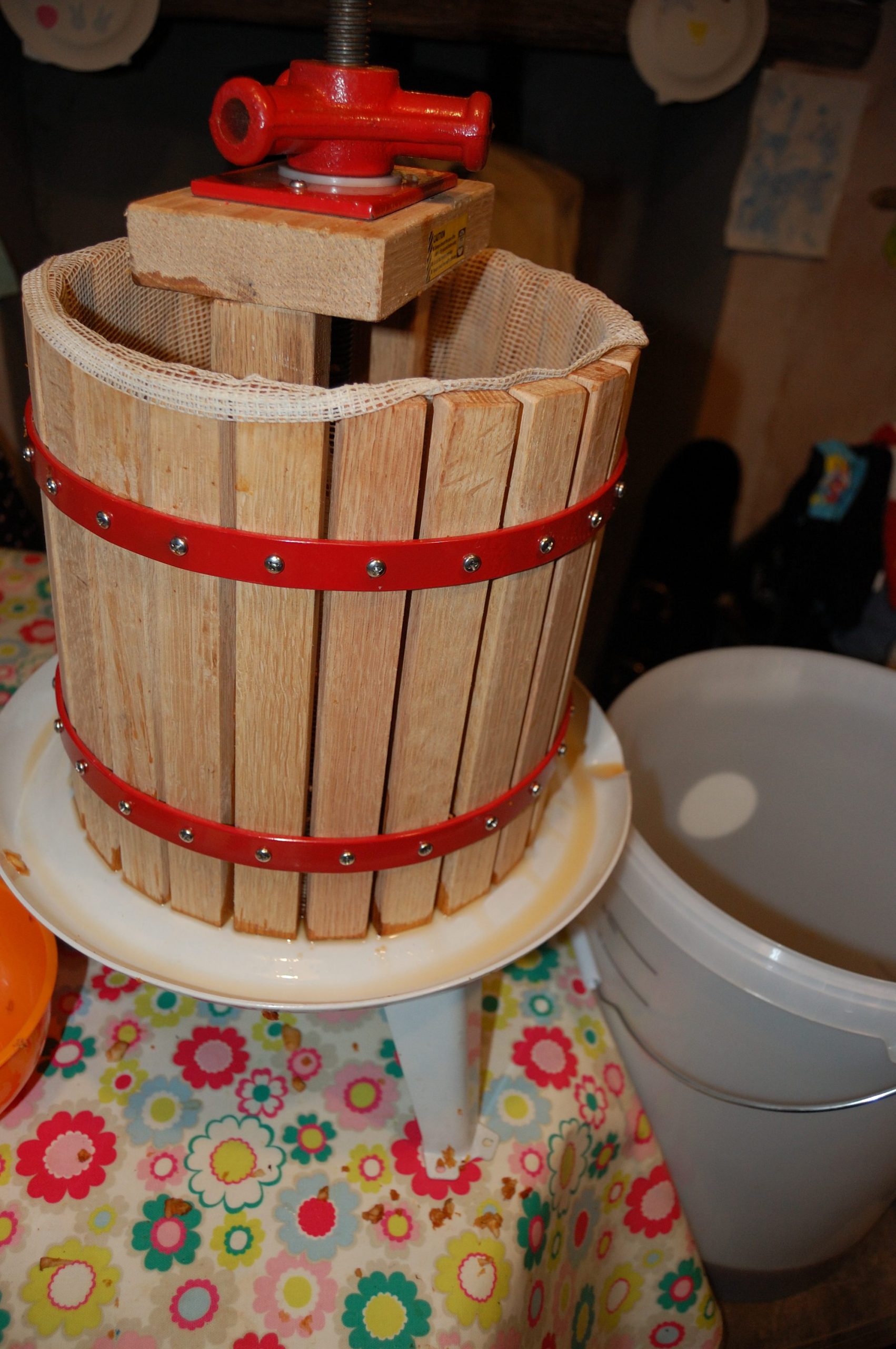 Home Brewing – Scrumpy Apple Cider Part 1 - Fat Cats Patch